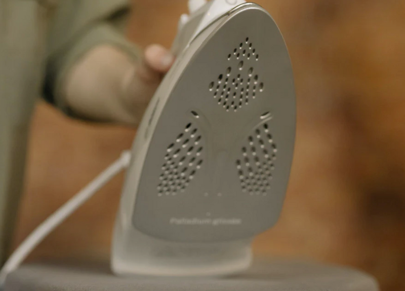 How to Clean an Iron: The Complete Guide | Puracy