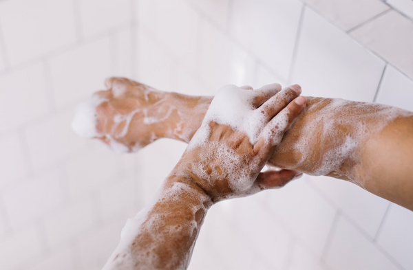 How to Use Body Wash | Puracy